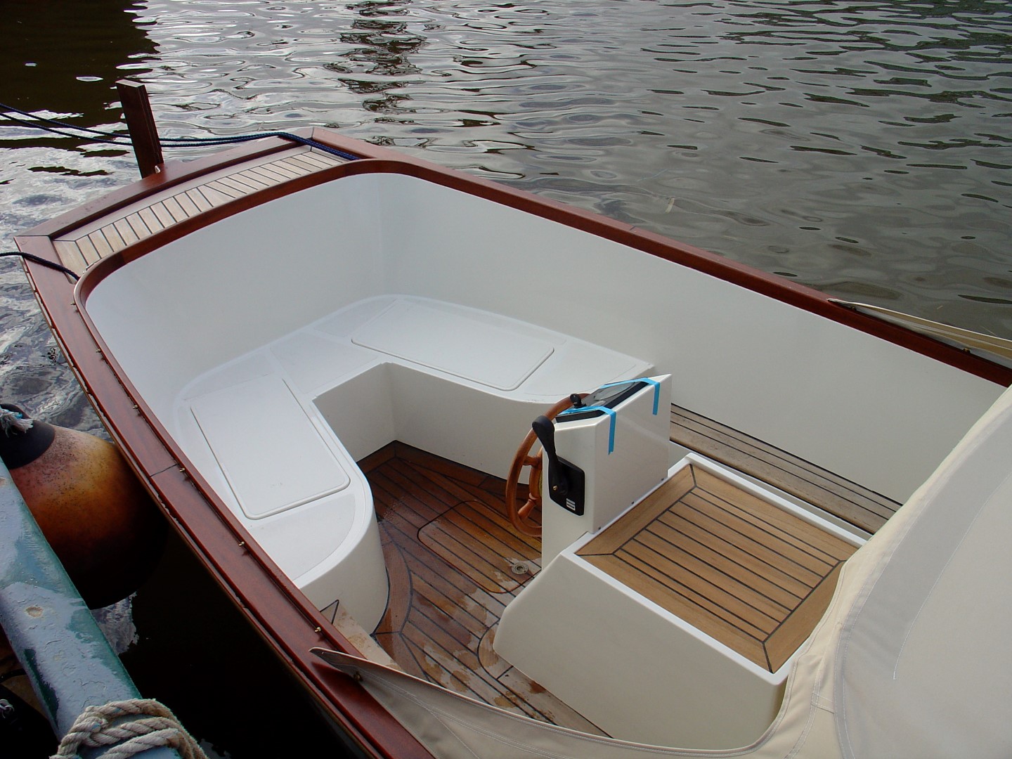 Home - Nilva sloepen - de zelfbouw, afbouw sloep - sloep bouwen ...